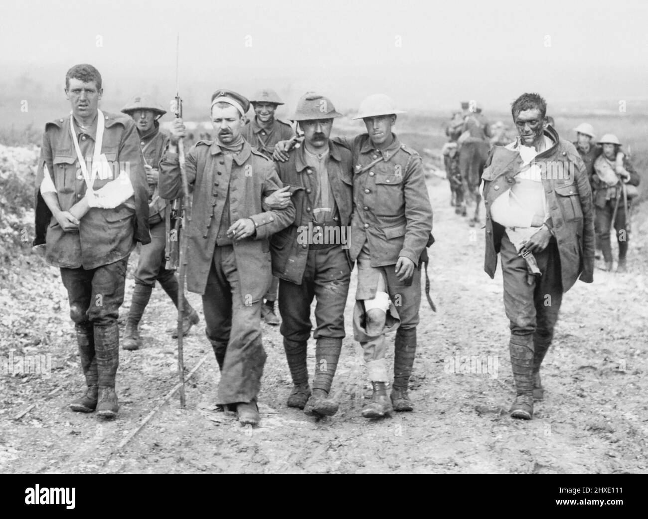 Battle dressing station hi-res stock photography and images - Alamy