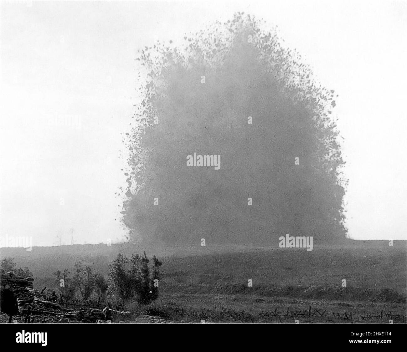 The explosion of the mine under Hawthorn Ridge Redoubt at the start of ...