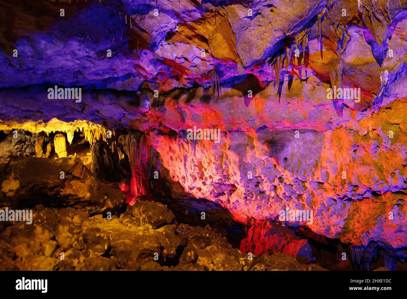 Florida limestone cavern hi-res stock photography and images - Alamy