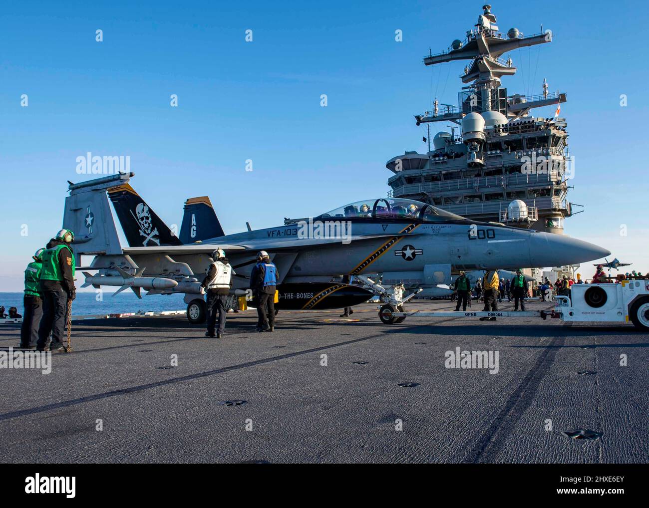 Us navy flight deck tractor hi-res stock photography and images - Alamy
