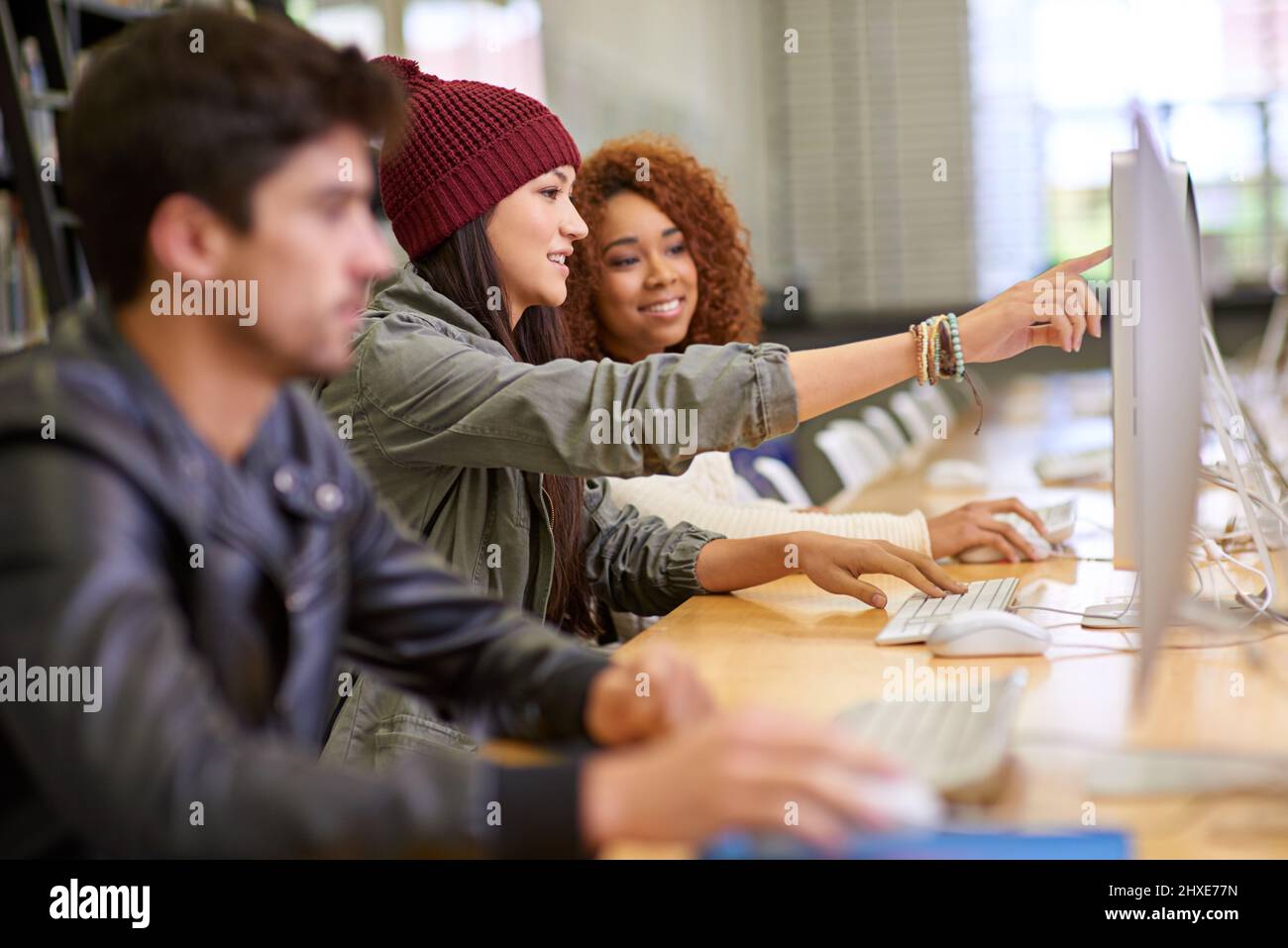 African students computers hi-res stock photography and images - Alamy
