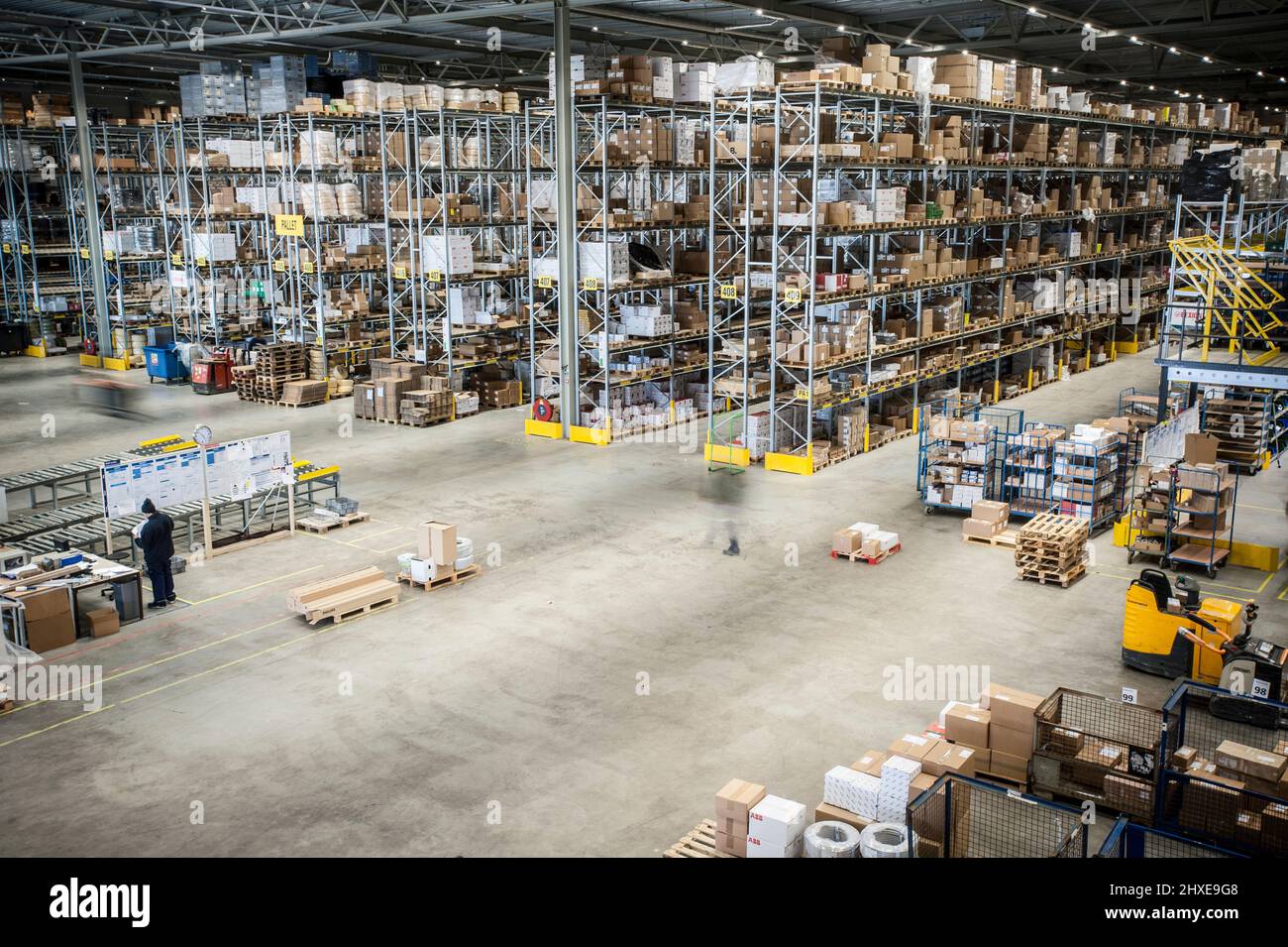 Fulfillment centre hi-res stock photography and images - Alamy