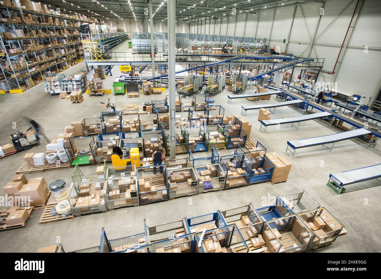 Fulfillment centre hi-res stock photography and images - Alamy