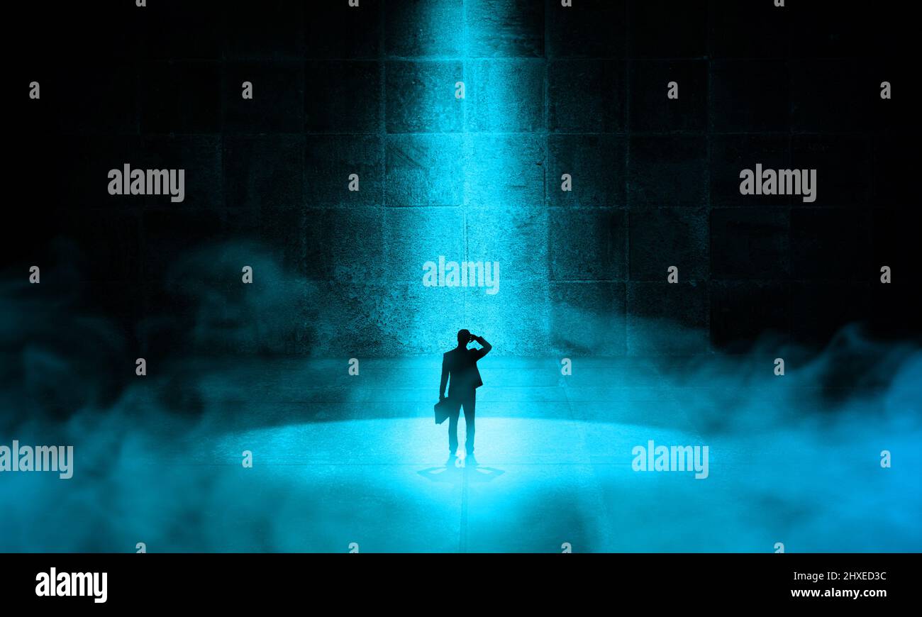 Concrete room spotlight hi-res stock photography and images - Alamy