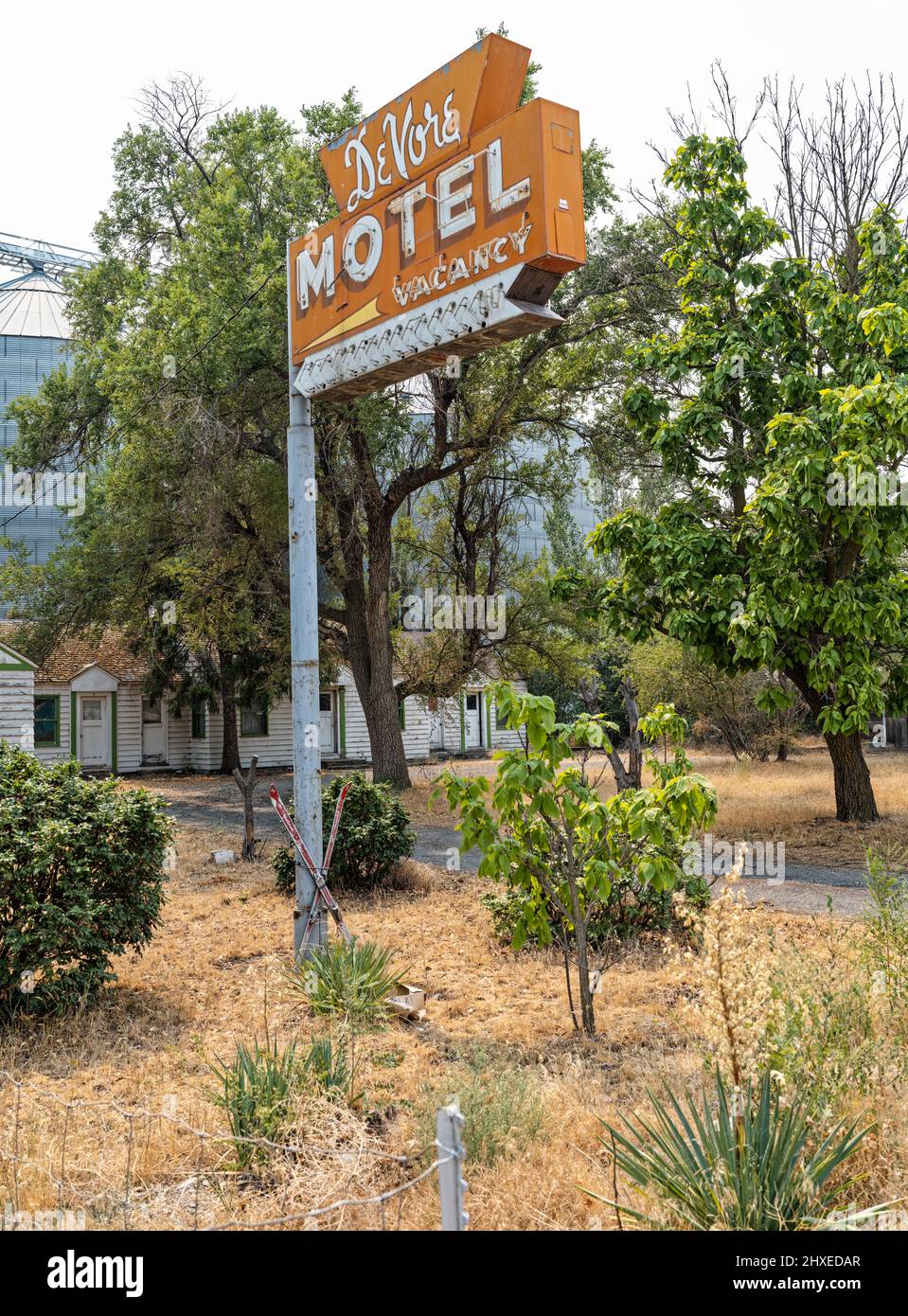 The abandoned DeVore motel in Lind, Washington, USA Stock Photo - Alamy