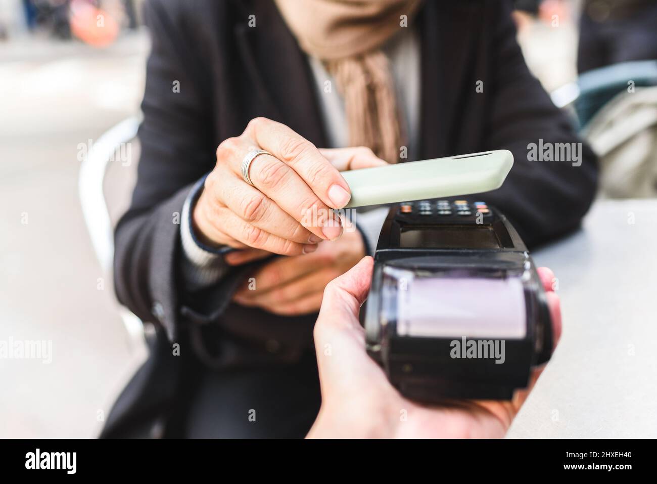 Nfc chip hi-res stock photography and images - Alamy
