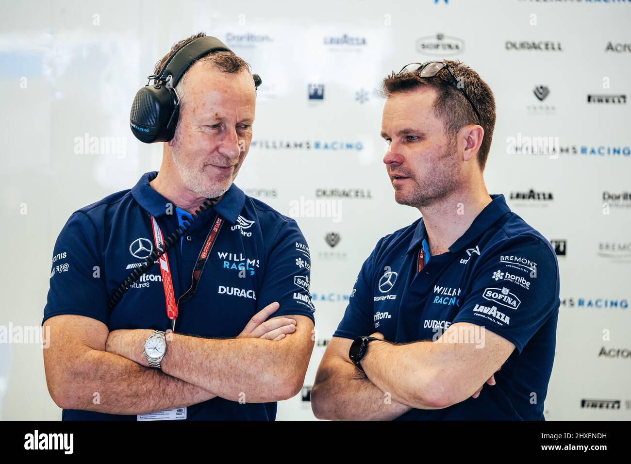 (L to R): David Worner (GBR) Williams Racing Design Director with Doug ...