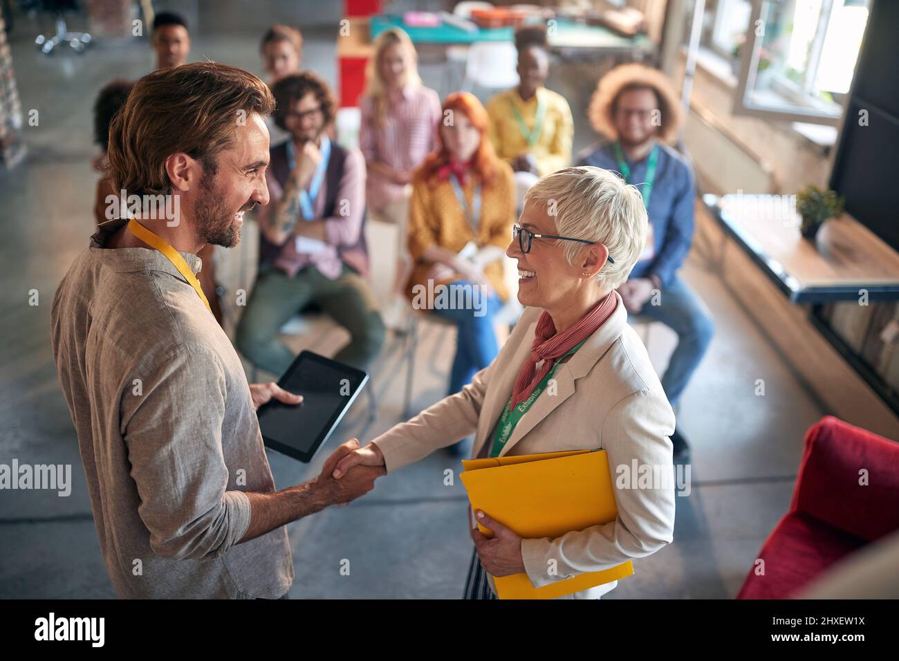 Employees office hi-res stock photography and images - Alamy