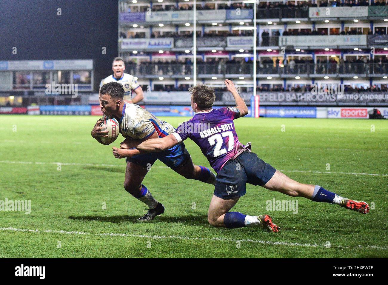 Olly ashall bolt of toulouse olympique xiii hi-res stock photography ...