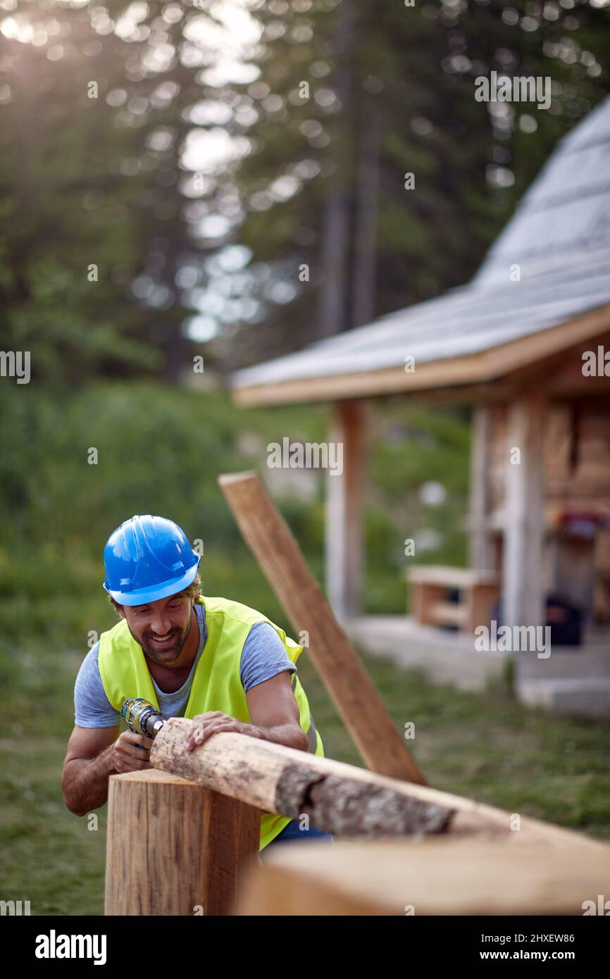 Construction carpenter hi-res stock photography and images - Alamy