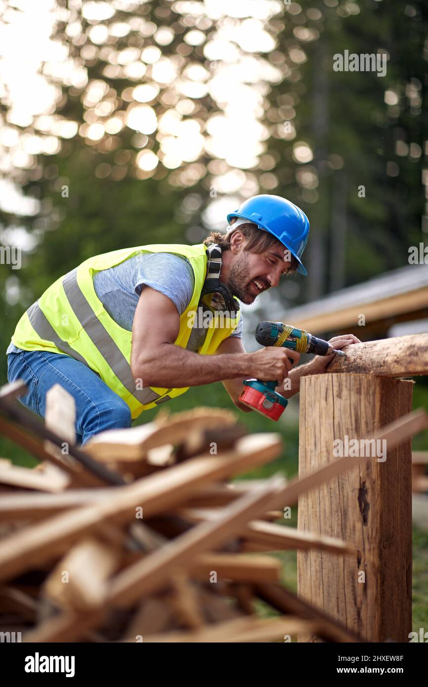 Construction worker muscular hi-res stock photography and images - Alamy