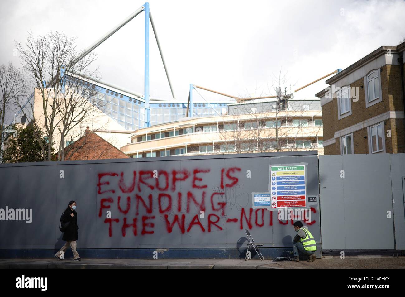 Football hoardings hi-res stock photography and images - Alamy