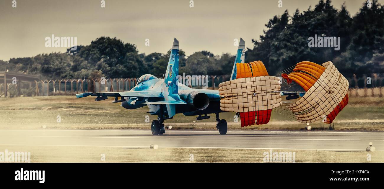 Deployed chute hi-res stock photography and images - Alamy