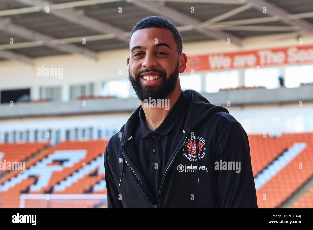 CJ Hamilton #22 of Blackpool arrives at Bloomfield Road Stock Photo - Alamy