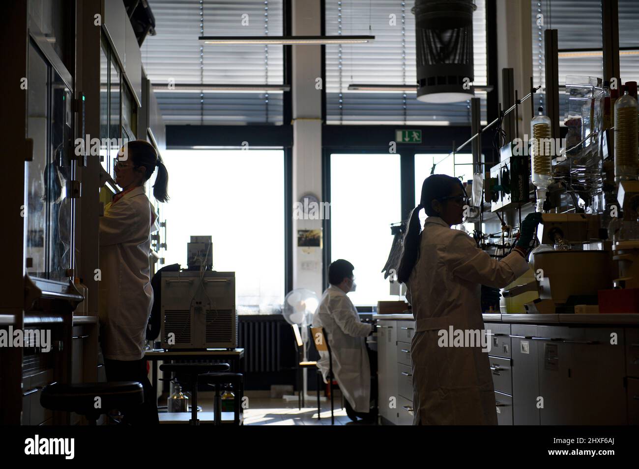 Laboratory for homogeneous catalysis in the Max Planck Institute. Visit ...