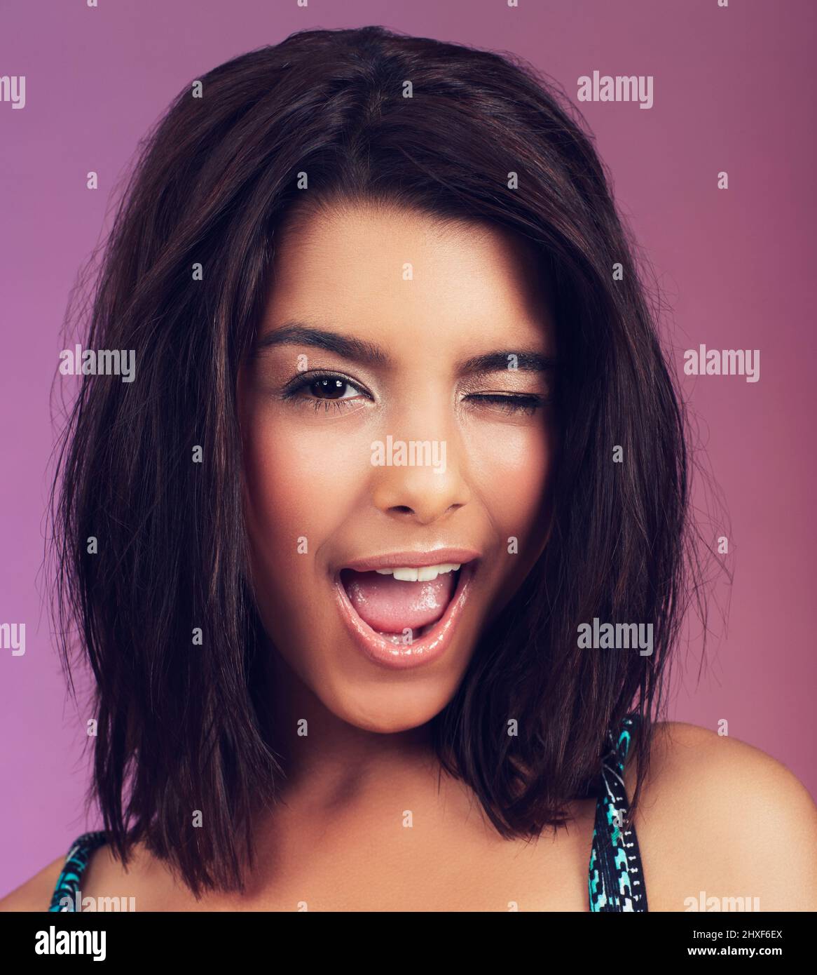 Young teen posing hi-res stock photography and images - Alamy Young teen posing hi-res stock photography and images - Alamy