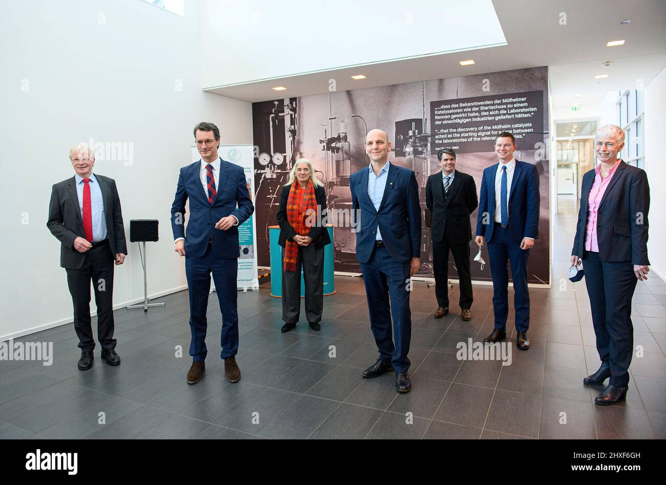 Dr frank nobel hi-res stock photography and images - Alamy