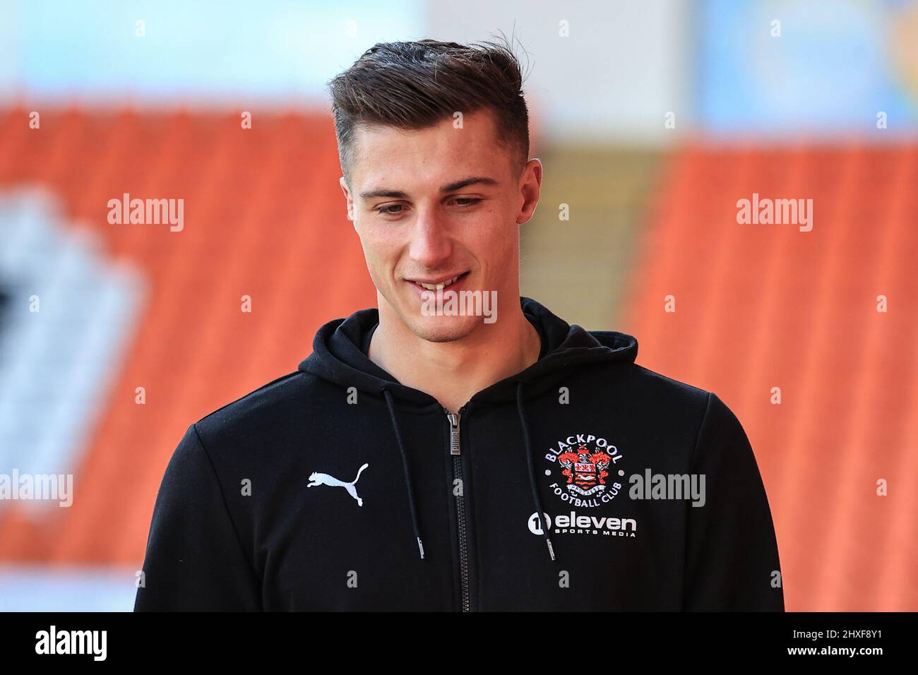 Stuart Moore #13 of Blackpool arrives at Bloomfield Road Stock Photo ...