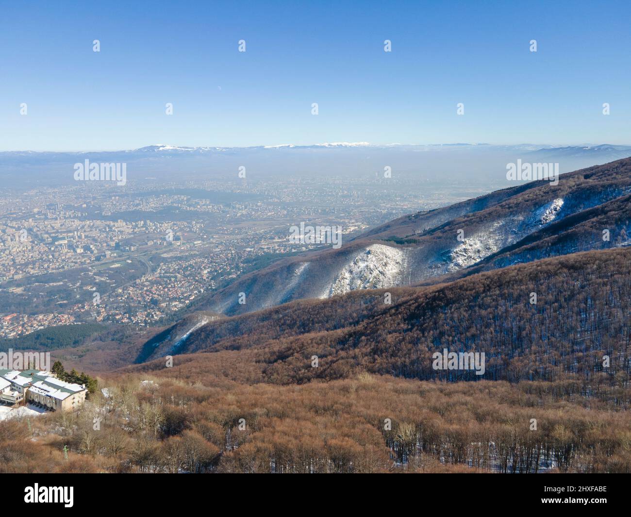 Aerial Winter view of Vitosha Mountain at Kopitoto area, Sofia City ...