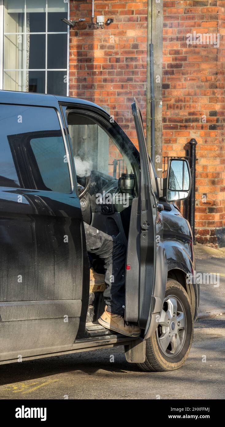 Smoke billowing out of van hi-res stock photography and images - Alamy