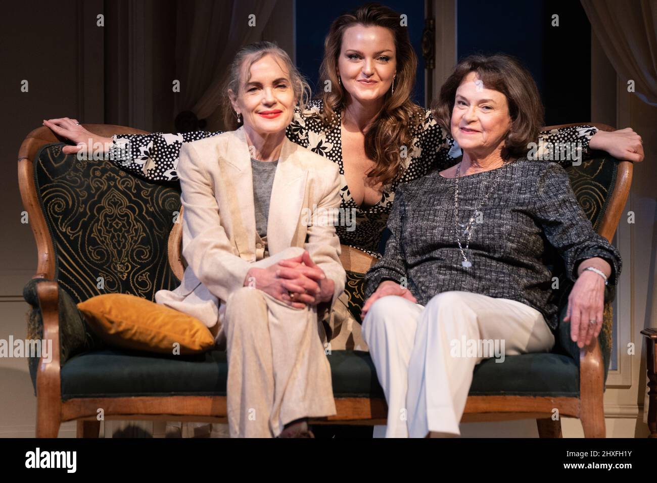 Elizabeth Mcgovern Daughters