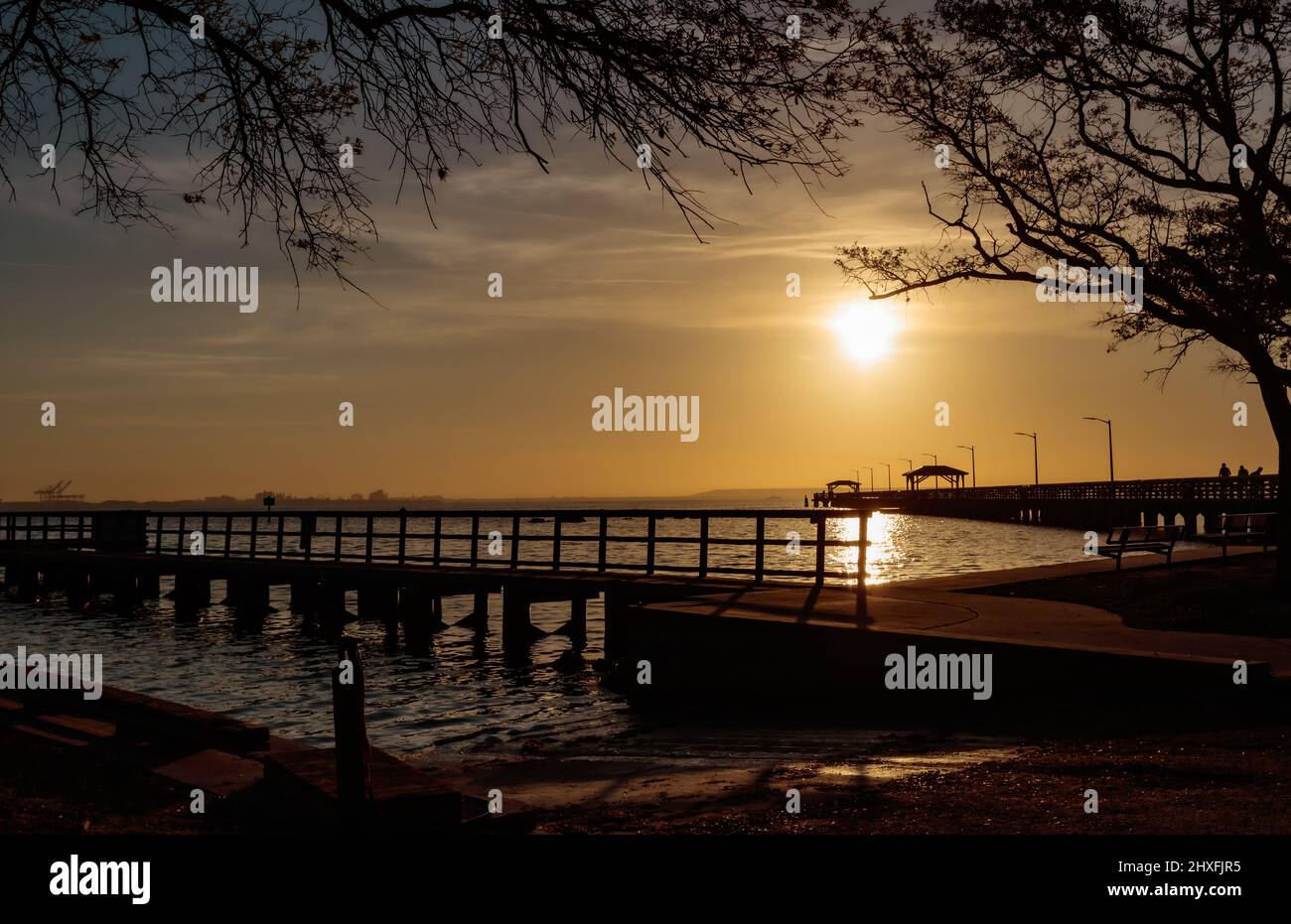 Boat ramp and fishing Piers, South Tampa Florida Stock Photo - Alamy
