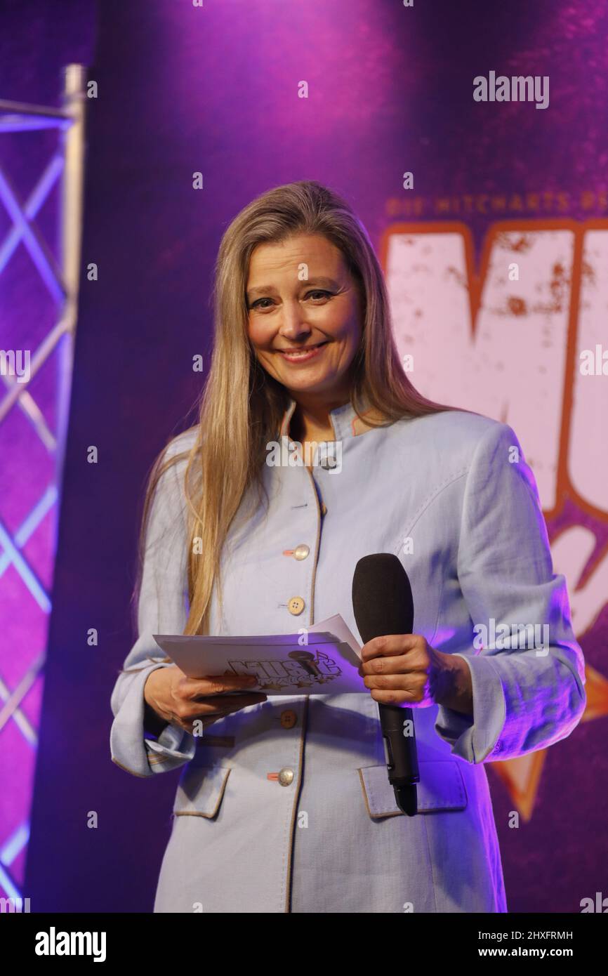 Sylvia Darko beim MusicMatch - Die Hitcharts bei MyTVplus im Gläsernen ...