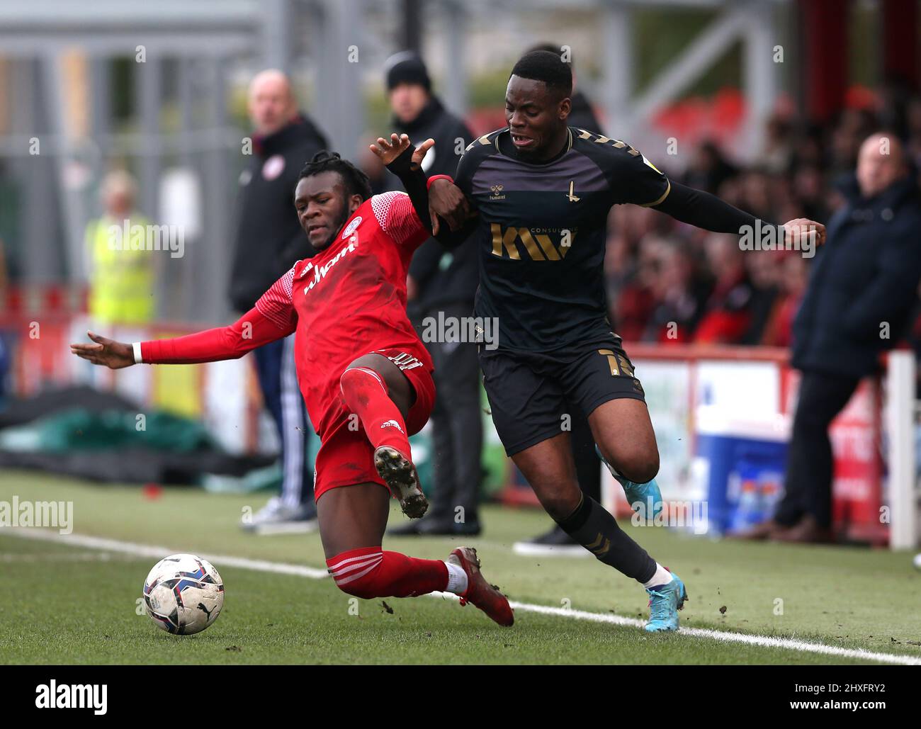 Charlton athletics jonathan leko battle hi-res stock photography and ...
