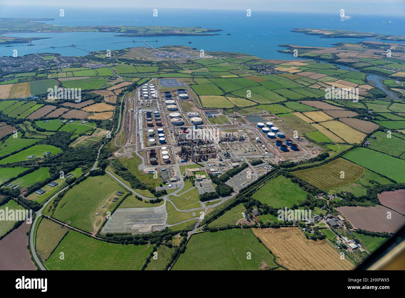 South hook liquefied natural gas terminal hi-res stock photography and ...