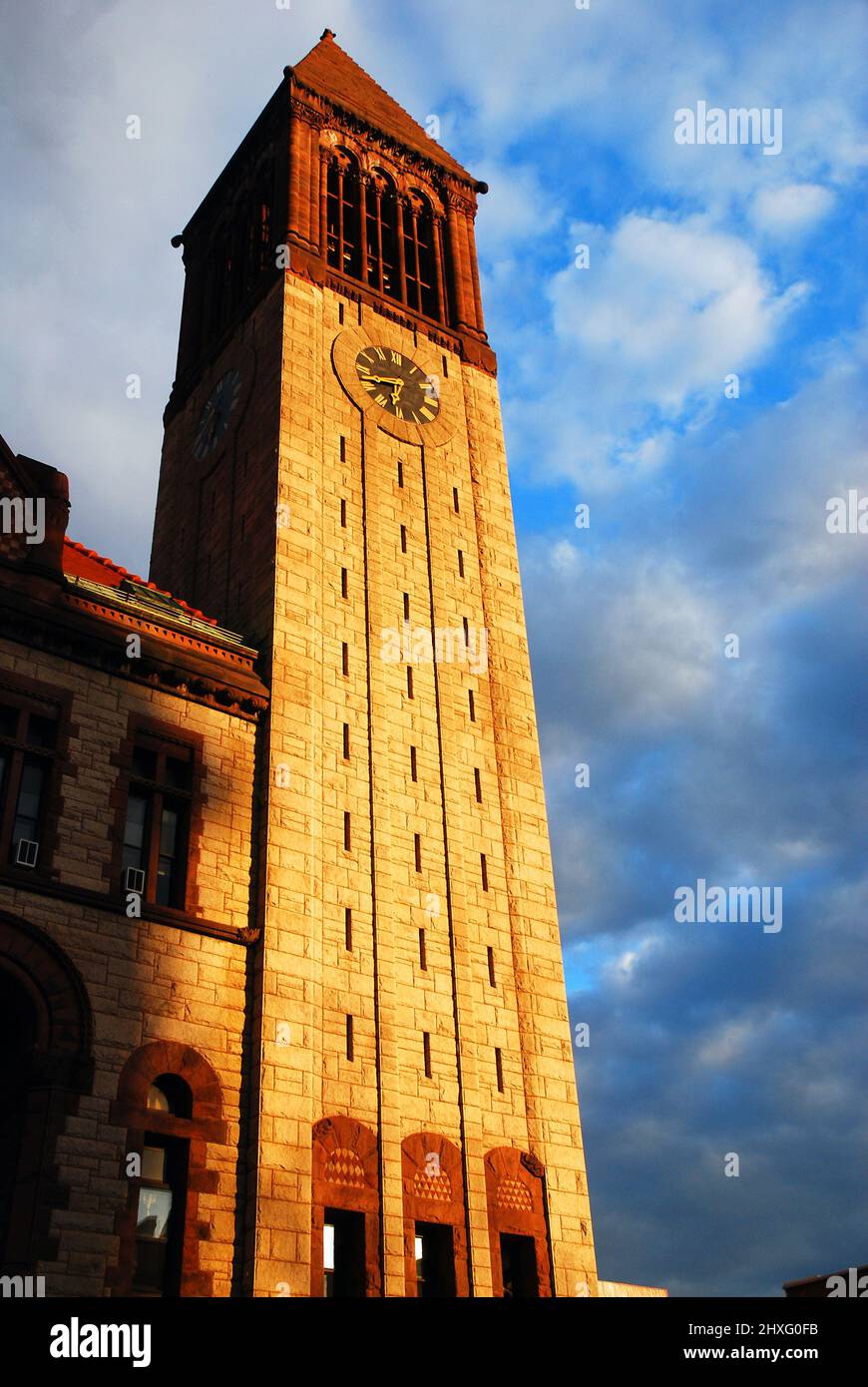 Albany city hall hi-res stock photography and images - Alamy