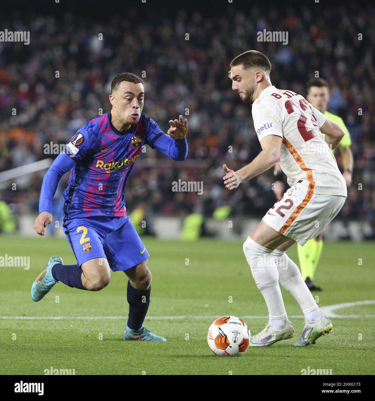Sergino Dest of Barcelona, Berkan Kutlu of Galatasaray during the UEFA ...