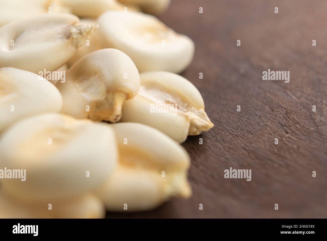 Dried maize hi-res stock photography and images - Alamy