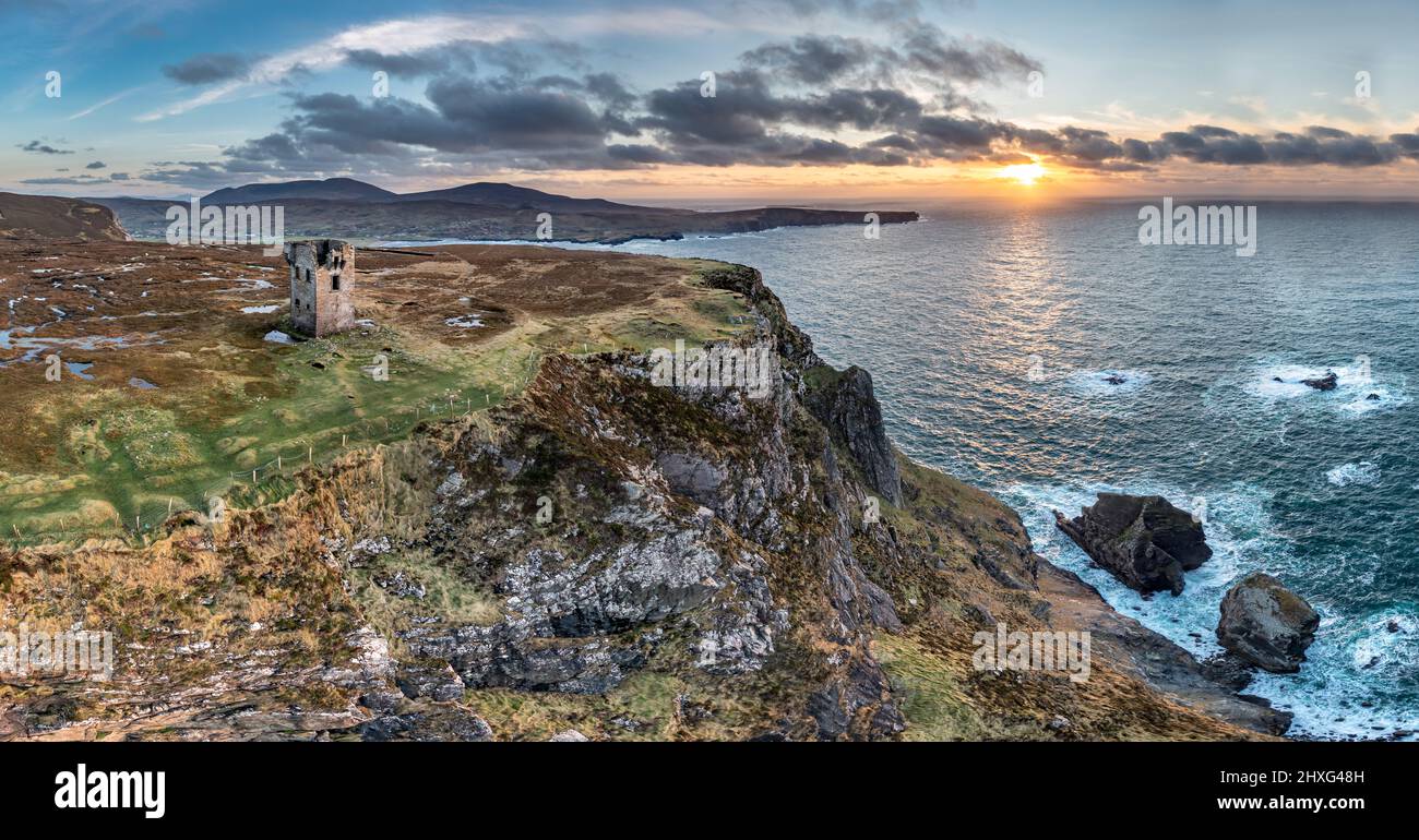 The tower at Glencolumbkille in County Donegal - Ireland Stock Photo ...