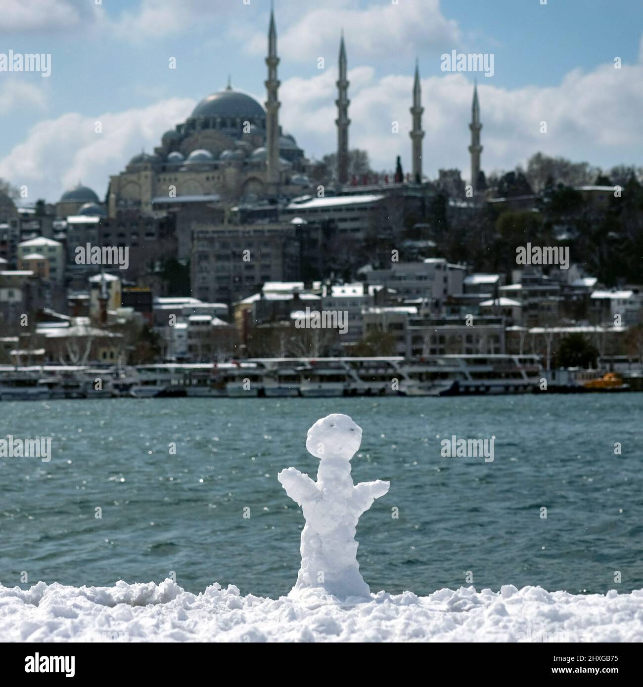 Strait metropole hi-res stock photography and images - Alamy