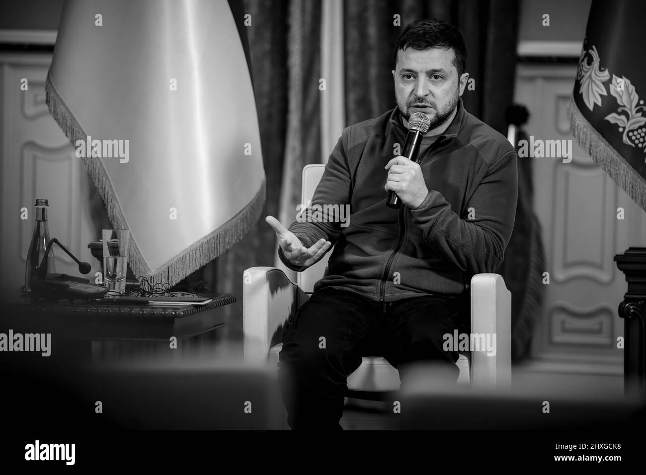 Kyiv + war + 2022 Black and White Stock Photos & Images - Alamy