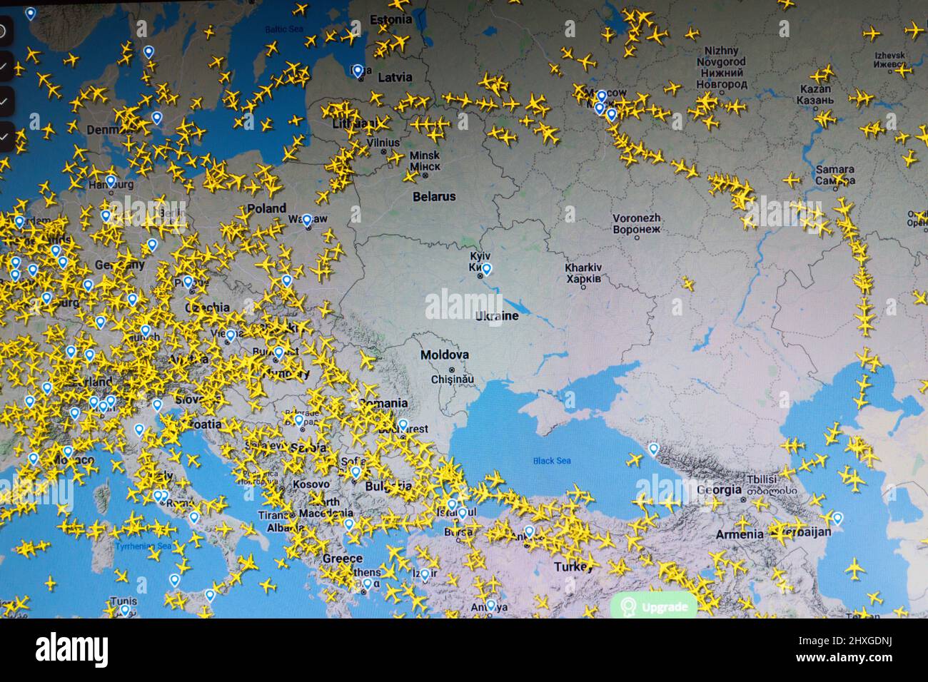 Ukraine airspace avoided by flight / aircrafts in view of the Russian ...