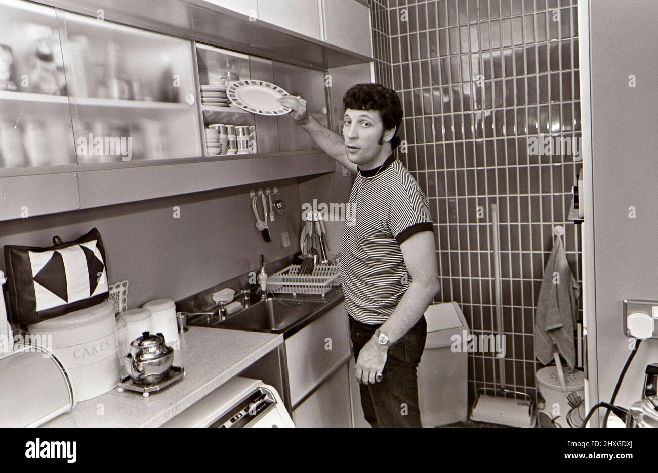 Singer tom jones house hi-res stock photography and images - Alamy