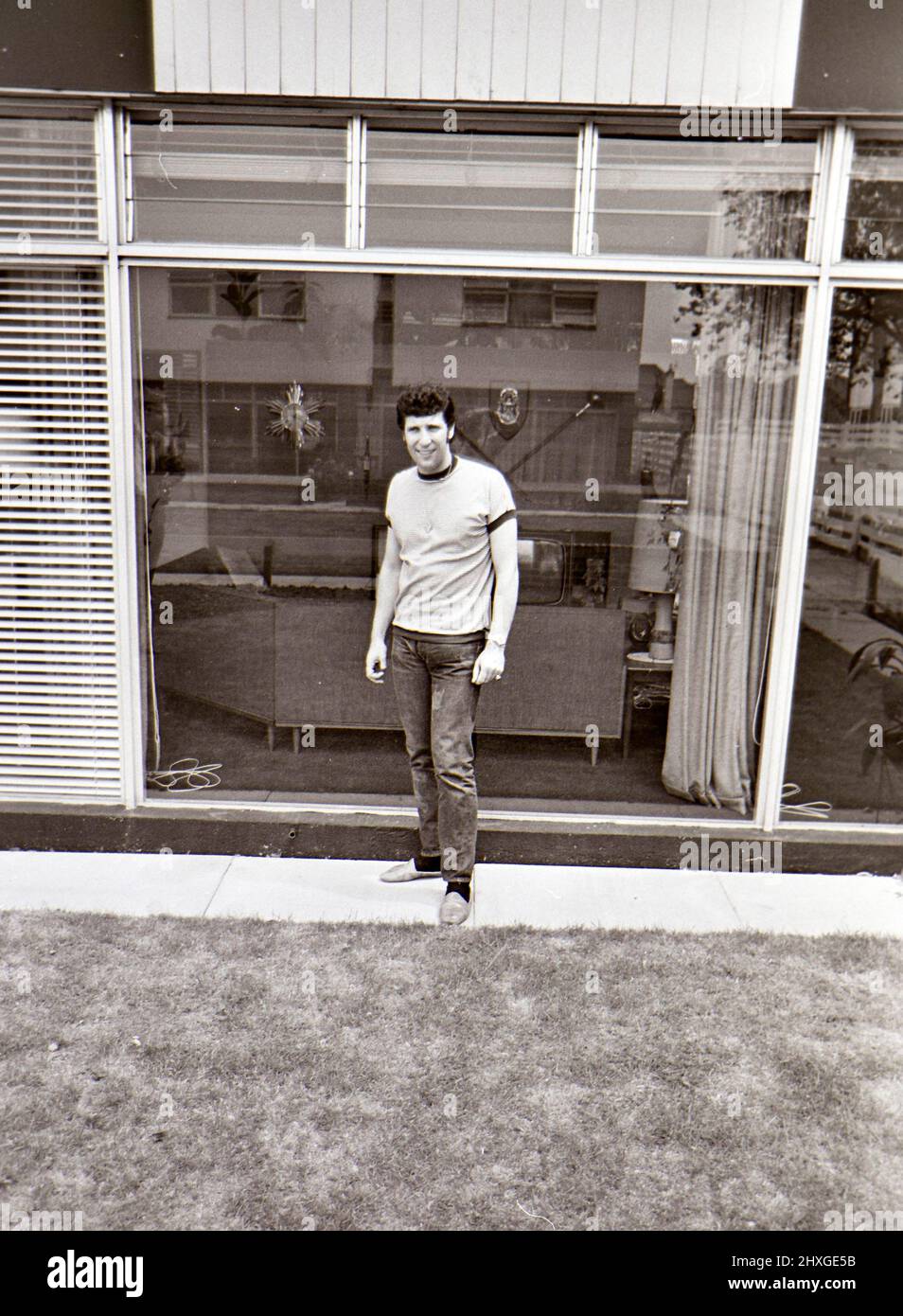 Singer tom jones house hi-res stock photography and images - Alamy