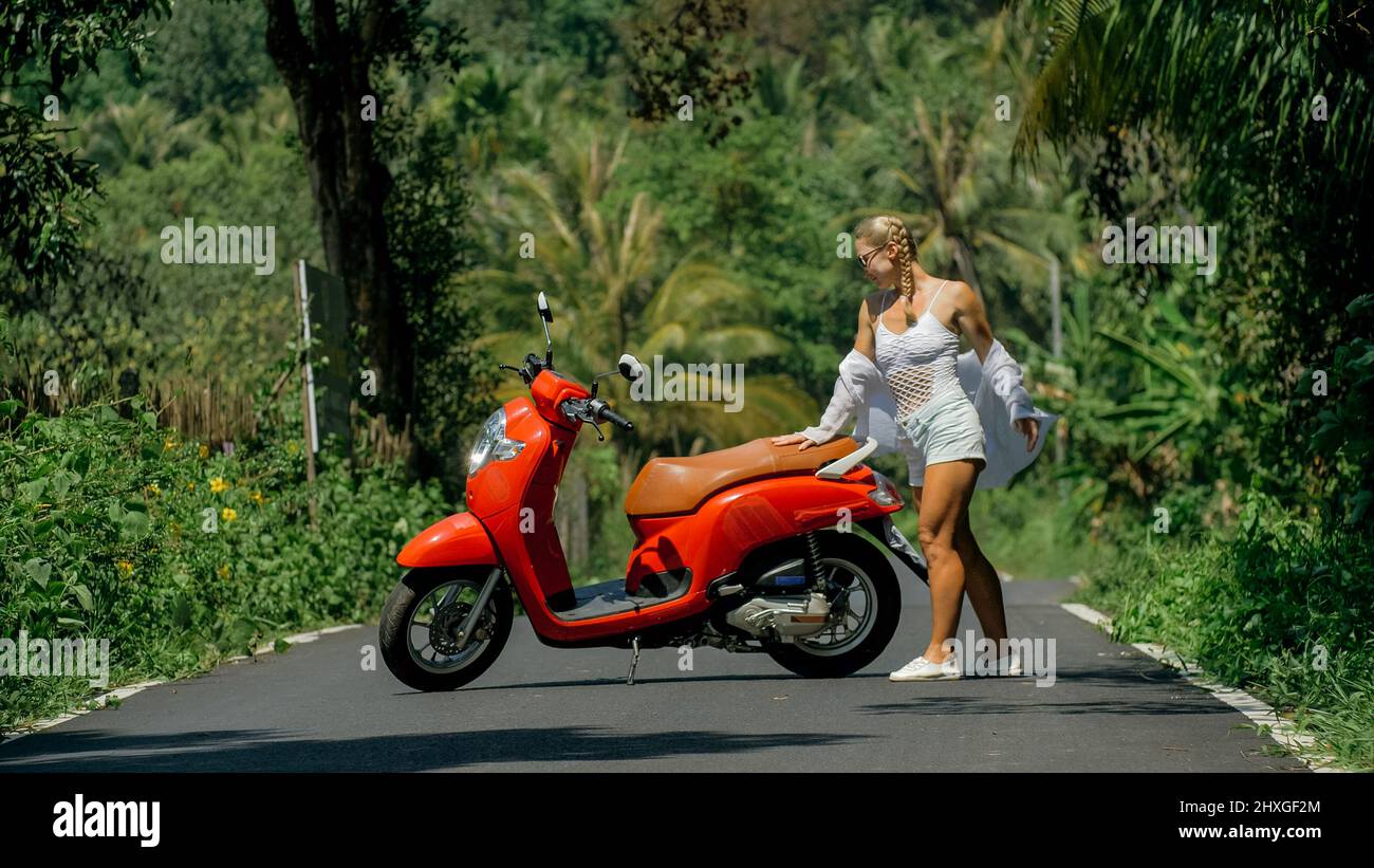 Funny girl dancing on street hi-res stock photography and images - Alamy