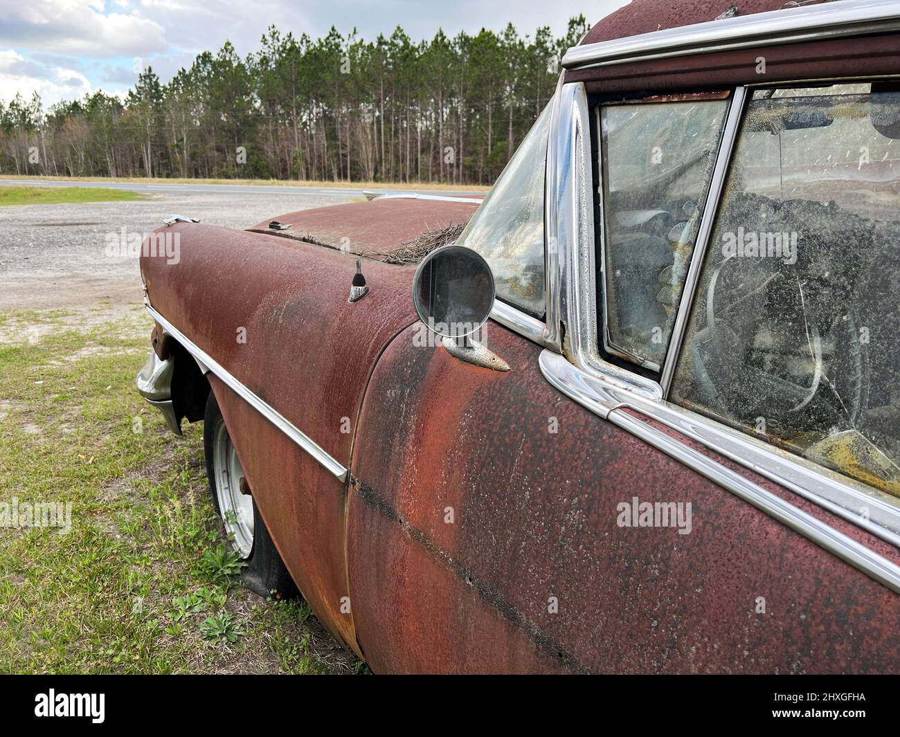 Abstract rusty car travel concept of road trip Stock Photo - Alamy
