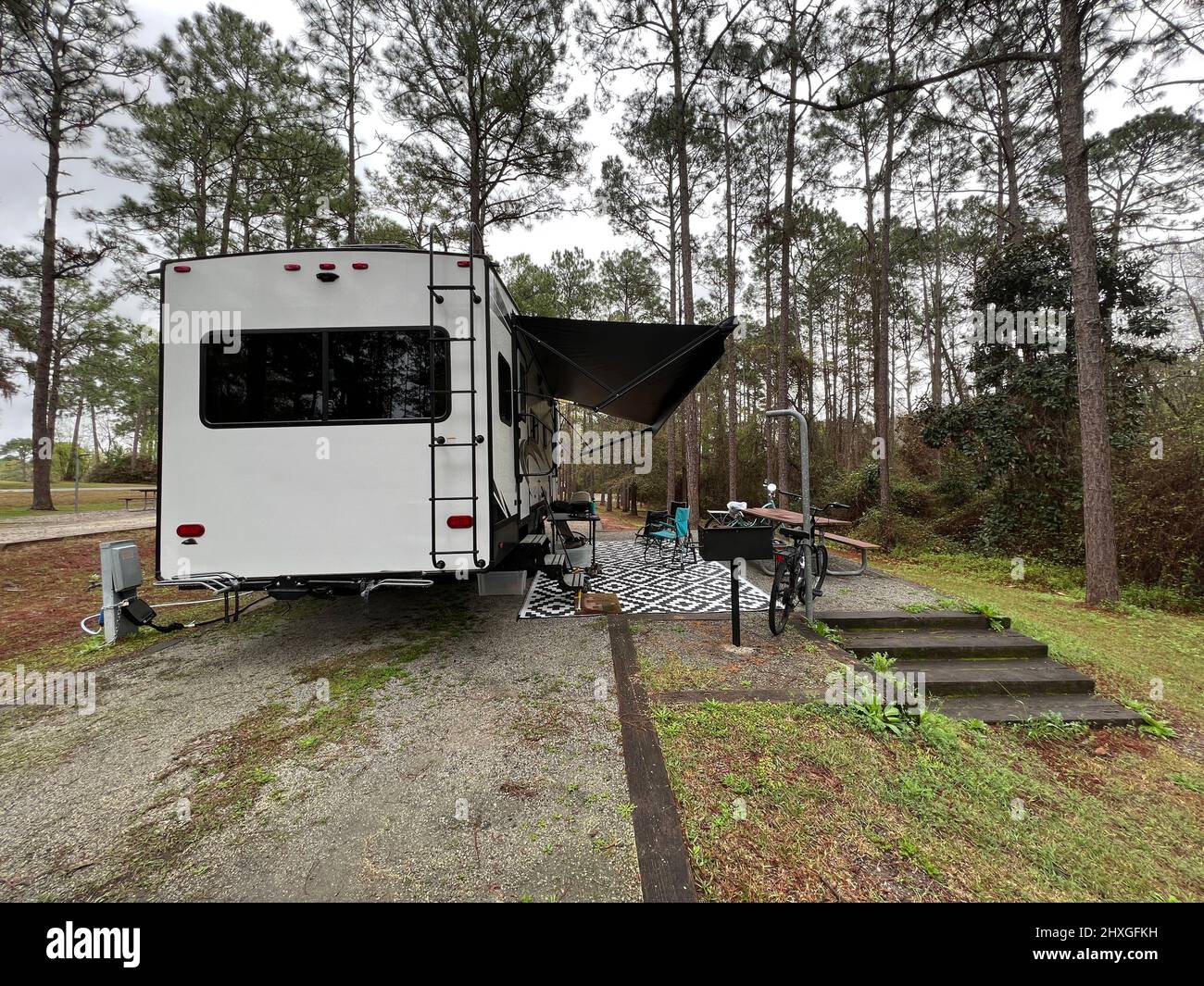A fifth wheel RV set up at a campsite at a Georgia state park Stock ...