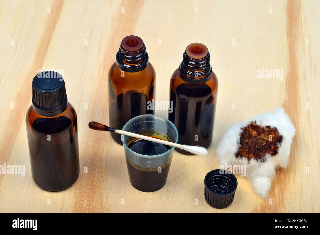 Lugol fluid lugola wanted in pharmacies during the risk of radioactive ...