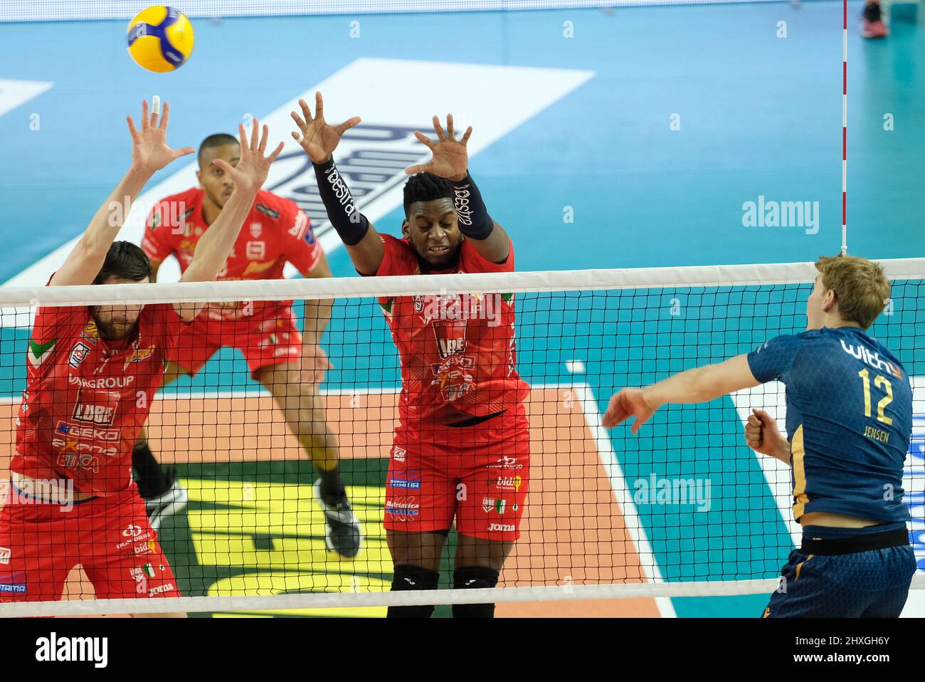 Marlon yant herrera hi-res stock photography and images - Alamy