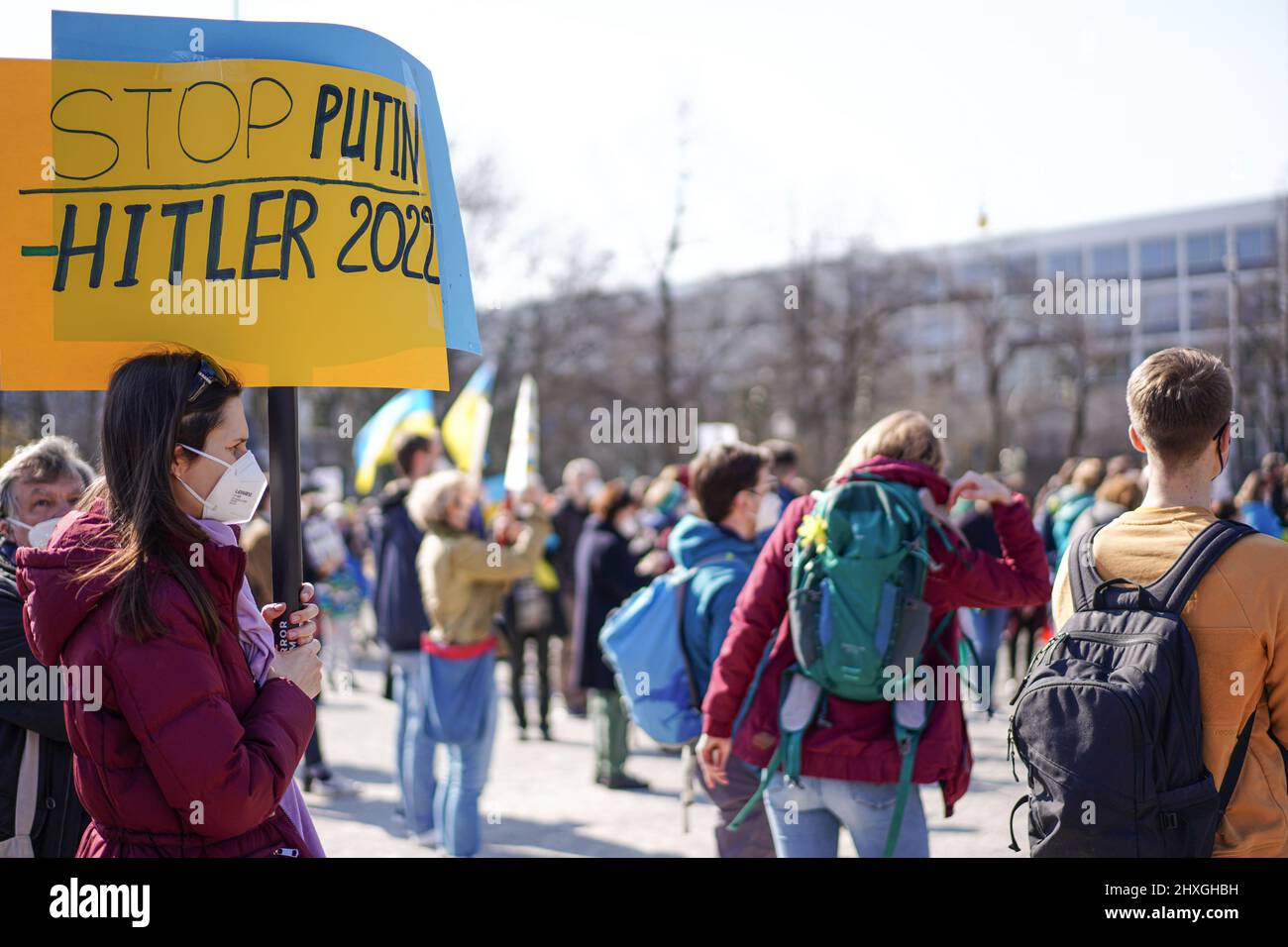 Hitler protest sign hi-res stock photography and images - Alamy