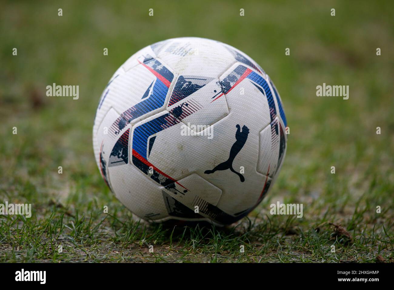 The EFL Puma match ball Stock Photo - Alamy