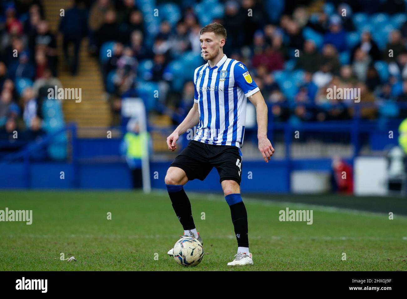 Lewis gibson hi-res stock photography and images - Alamy