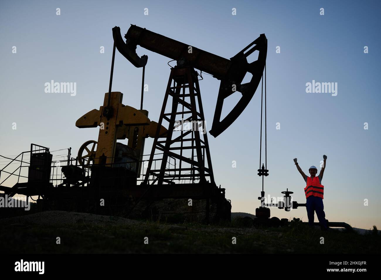 Pump operator hi-res stock photography and images - Alamy