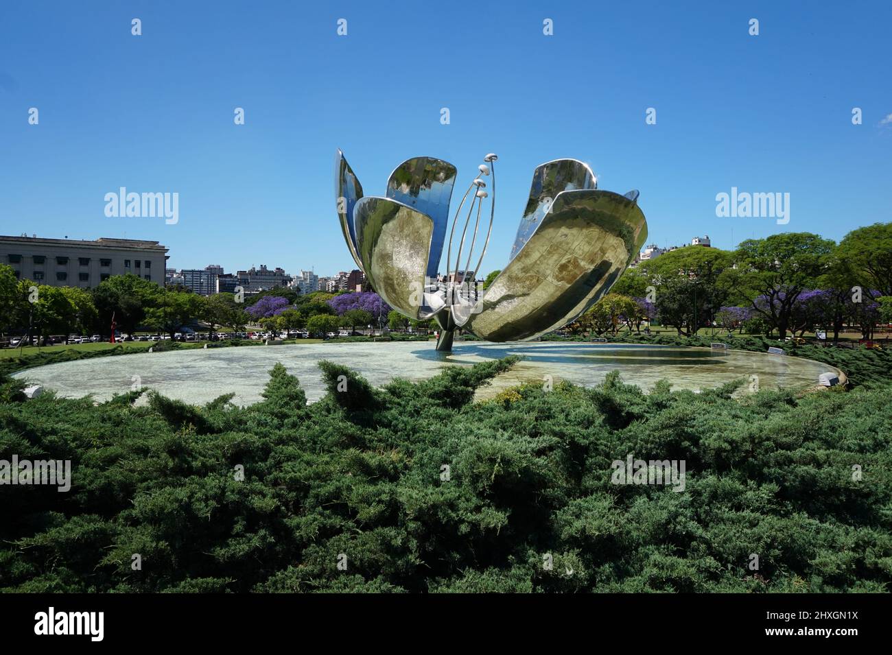 Floralis Generica, Buenos Aires Stock Photo - Alamy