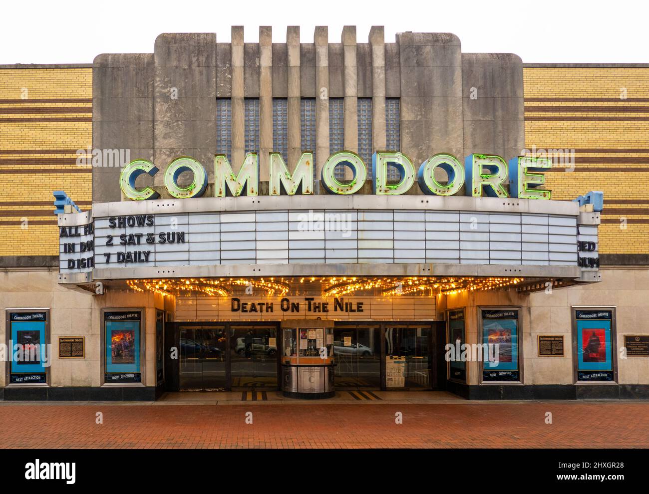 Ticket booth at movie theater hi-res stock photography and images - Alamy