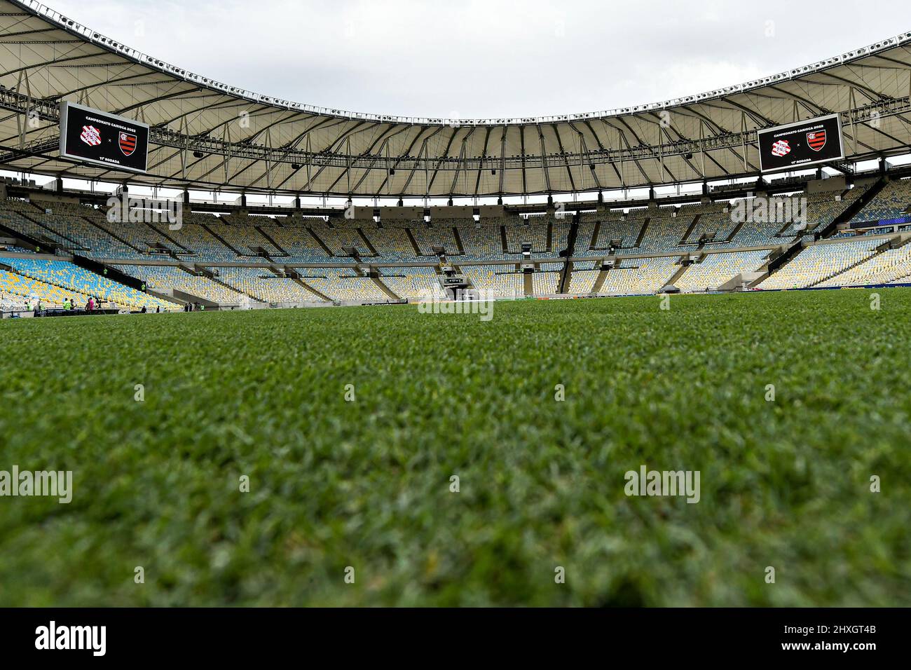 RJ - Rio de Janeiro - 03/12/2022 - MARACANA/NEW LAWN - Detail of the Maracana stadium lawn after ...